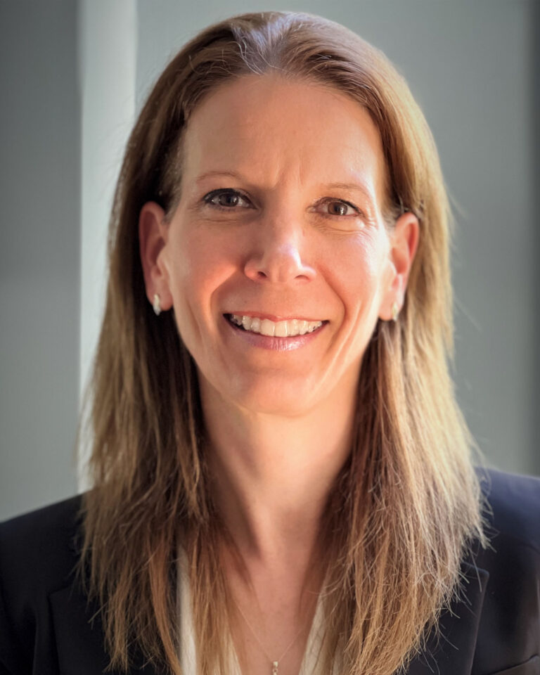 Caroline Robert | Cardinal Health Canada